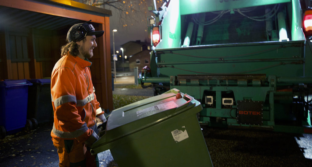 Från timmer till pappersåtervinning | Transportarbetaren